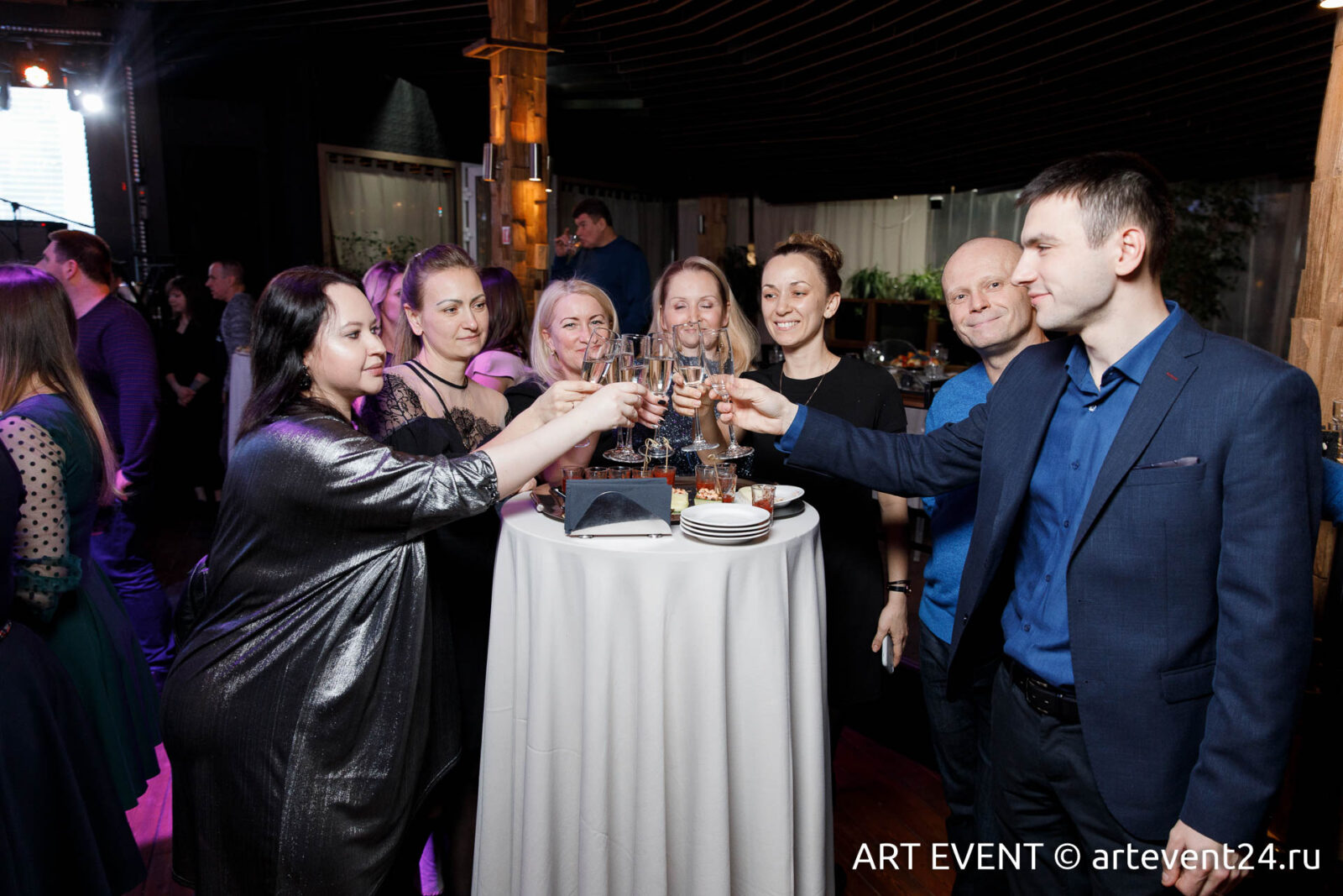 15 лучших сценариев для корпоратива на Новый год 2025 - Event агентство ...